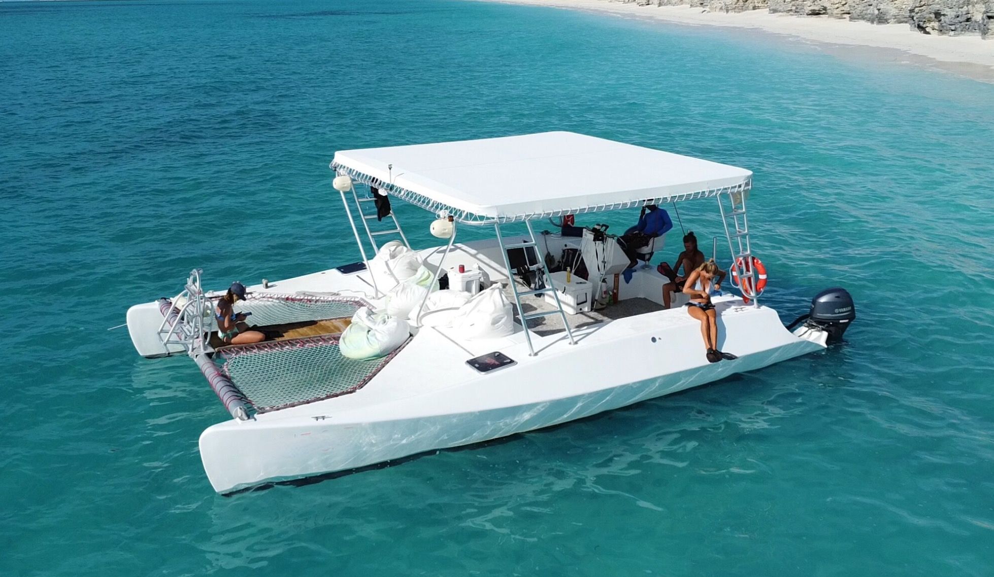 Rent a 30 Power Cat on Boatsetter