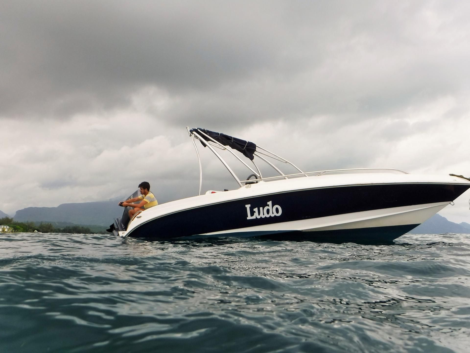 Rent a Legend Legend 21 on Boatsetter